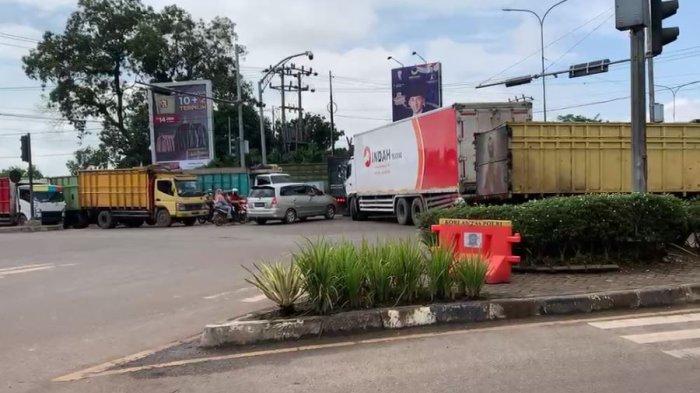 Jalan Rusak dan Truk Batubara Patah As Penyebab Kemacetan Panjang di Jalan Lintas Sumatera ...