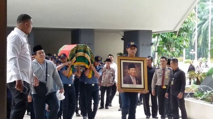 Anggota DPD AM Fatwa Meninggal Dunia, Begini Perjalanan Kariernya Mulai ...