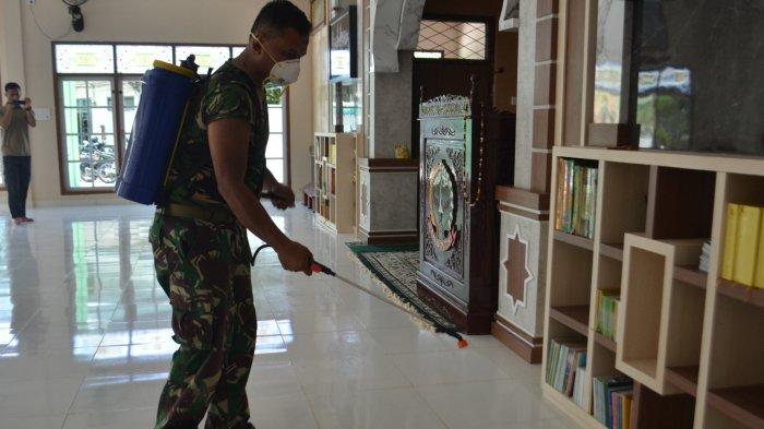 Kondisi saat Markas Komando Korem 042/Garuda Putih Disemprot ...