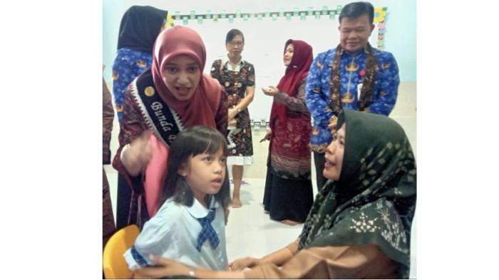 Bunda PAUD Kota Jambi Resmikan Ruang Kelas TK Golden Kids Dorong ...