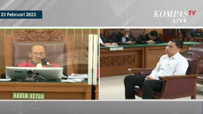 Hakim Vonis Anak Buah Ferdy Sambo, Arif Rahman Arifin Pidana 10 Bulan Penjara dan Denda Rp 10 ...