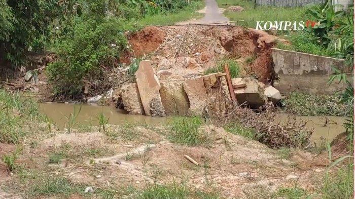 Jembatan Penghubung 2 Kabupaten di Lampung Ambruk, Begini Kronologi dan Kondisinya - Tribunjambi.com