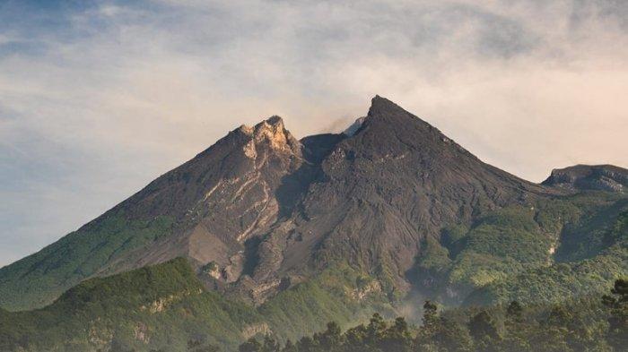 Gunung Merapi Alami 6 Kali Guguran Lava Pada Kamis Dini Hari hingga ...