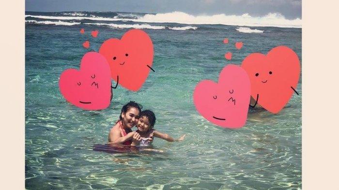 Ayu Ting Ting Telanjang