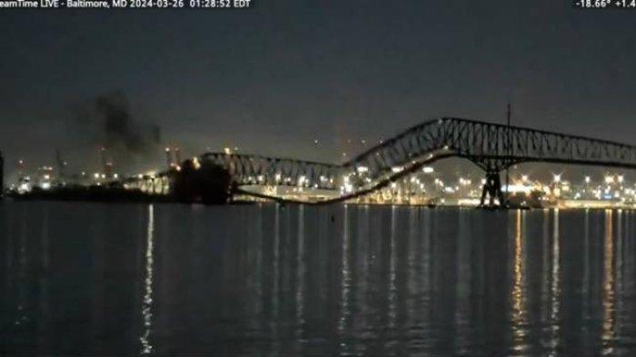 Video Jembatan Francis Scott Key di Baltimore AS Runtuh Ditabrak Kapal ...