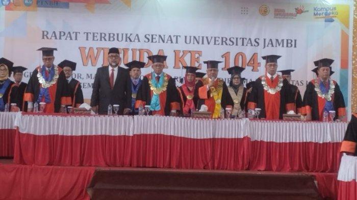 Wisuda ke-104 Unja Luluskan 961 Orang, Terbanyak FKIP - Tribunjambi.com