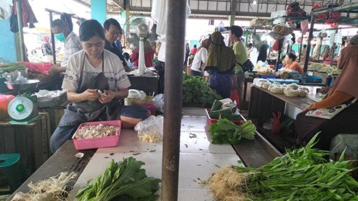 Pasokan Sayuran di Pasar Angso Duo Baru Jambi Menipis Setelah Hujan Dua ...