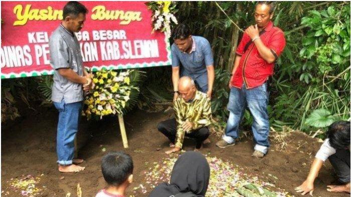 Kesedihan Suraji (61) hingga Berterima Kasih ke Pelayat, Pemakaman ...