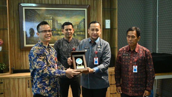 Tingkatkan Keamanan Informasi SPBE, Diskominfo Kota Jambi Tanda Tangani ...