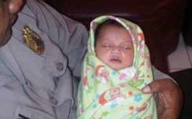 Warga Temukan Bayi Dalam Keadaan Gemetar di Selokan, Diduga Dibuang Setelah Dilahirkan ...