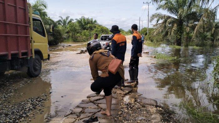 Jalan Nyogan-Sungai Bahar Kerap Banjir, DPRD Muaro Jambi Usulkan ...