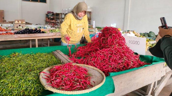 Harga Pangan di Batanghari Naik Jelang Nataru, Cabai Rawit Hijau Tembus Rp 70 Ribu per Kilogram ...