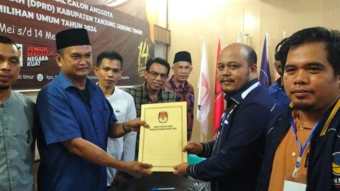 DPD Nasdem Tanjabtim Daftarkan 30 Bacaleg ke KPU, Targetkan Raih 8 Kursi di DPRD - Tribunjambi.com