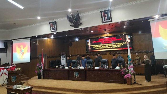 DPRD Gelar Rapat Paripurna Penetapan Bupati dan Wakil Bupati Tanjabbar Terpilih - Tribunjambi.com