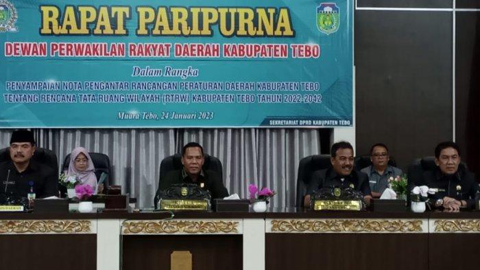 DPRD Tebo Gelar Rapat Paripurna Penyampaian Nota Pengantar Ranperda RTRW - Tribunjambi.com
