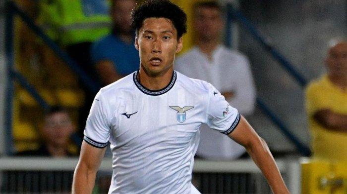 Daichi Kamada Jadi Mimpi Buruk Napoli saat Tumbang dari Lazio - Tribunjambi.com