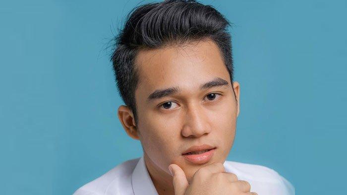 Penyanyi Jebolan LIDA Defri Juliant Rilis Single Untuk Hadiah Ulang ...