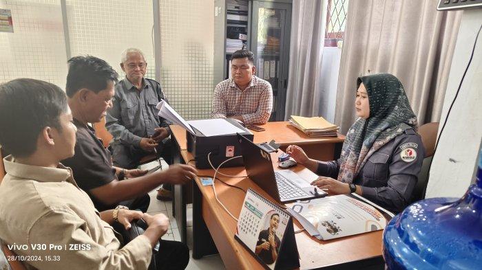 Oknum ASN Pemprov Jambi Dilaporkan ke Bawaslu Tebo, Diduga Melanggar Netralitas - Tribunjambi.com