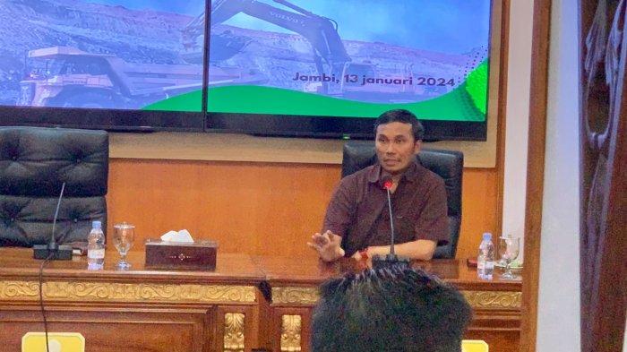 Ketua DPRD Provinsi Jambi Hadiri Rapat Pengaturan Penggunaan Jalan ... Ketua DPRD Provinsi Jambi Hadiri Rapat Pengaturan Penggunaan Jalan ...