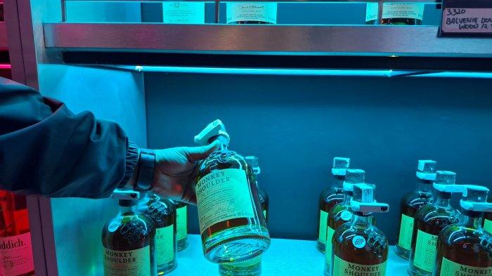 Helens Play Mart Disegel Satpol PP Kota Jambi, Perizinan Belum Selesai ...