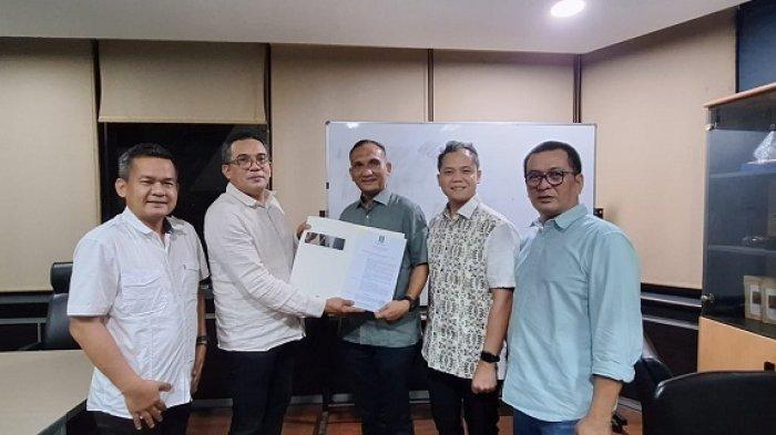 Hurmin-Gerry Kembali Terima SK Rekomendasi PKB Maju di Pilkada Sarolangun - Tribunjambi.com