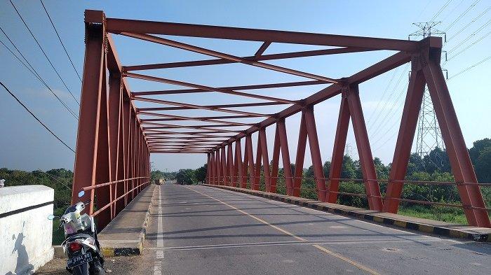 Jembatan Sungai Bernai Bantuan SKK Migas-PetroChina Jabung Permudah ...