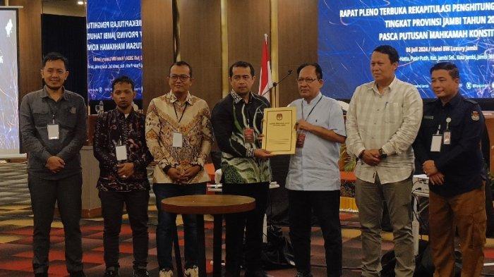 BREAKING NEWS - KPU Tetapkan Perolehan Suara DPRD Provinsi Jambi Dapil II Usai PSU - Tribunjambi.com