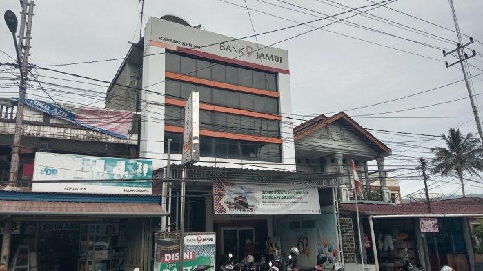 Rafina Bobol Bank jambi Rp 7,1 Miliar, Beli HP Seharga Rp30 Jutaan ...