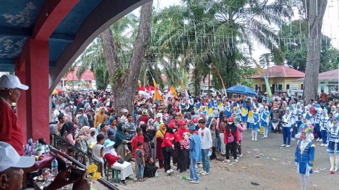 Peringatan HUT RI ke-77, Warga Tebo Tengah Tumpah Ruah di Tanggo Rajo ...