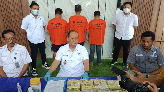 Selain 10 Kg Sabu dan 5.000 Butir Ekstasi, BNNP Jambi Juga Amankan Mobil dan Motor - Tribunjambi.com