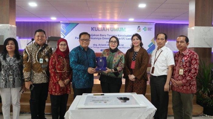 UNAJA Gelar Kuliah Umum Terkait Kebijakan Baru Tenaga Kesehatan ...