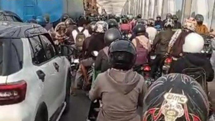 Kemacetan di Jembatan Aurduri I Kota Jambi Mulai Longgar, Warga Menduga ...
