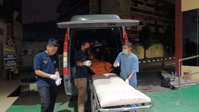 Kronologi Penemuan Mayat Wanita Dalam Karung di Kolong Tol Cilincing Jakarta Utara - Tribunjambi.com