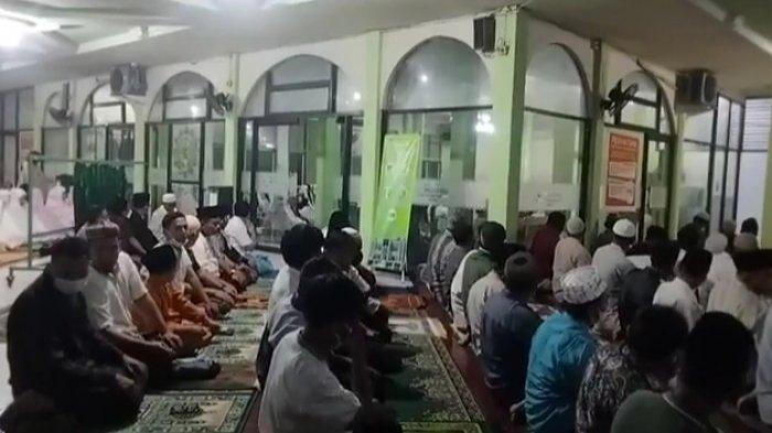 Tata Cara Shalat Tarawih dan Witir, Lengkap dengan Niat, Doa dan ...