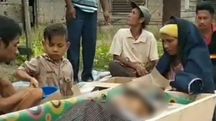 Viral Acara Adat Meninggalnya Foldo Ziliwu Suami Ibu Boru Naibaho di ...