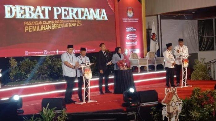 Debat Publik Perdana Pilbup Merangin, Nalim-Nilwan Janji Perbaiki Sistem Transparansi Seleksi ...