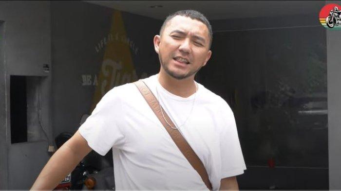 Profil dan Biodata Omesh, Dikenal Luas Berkat Extravaganza - Tribunjambi.com