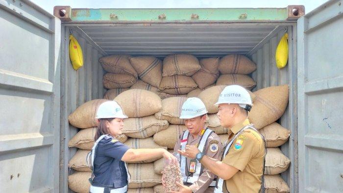 Kunci Jawaban IPS Kelas 9 Halaman 196, Manfaat Perdagangan ...