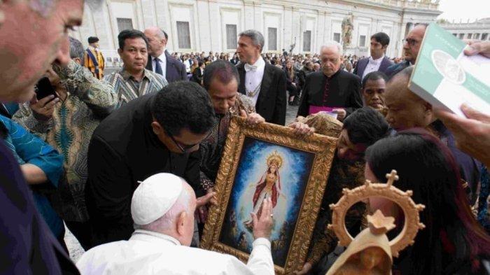 Kisah Tak Terungkap di Balik Patung Maria Bunda Segala Suku dan Paus ...