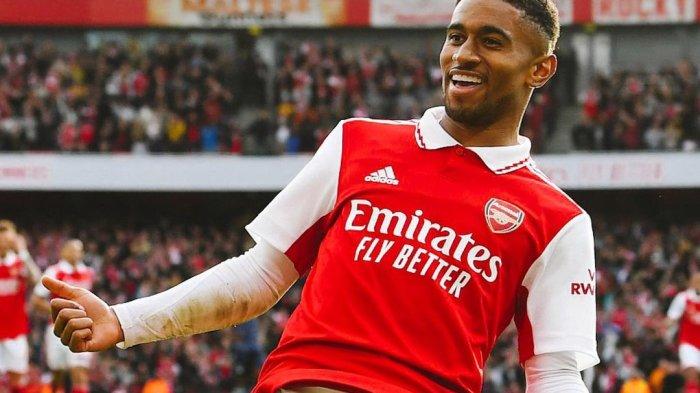 Reiss Nelson Teken Kontrak 4 Tahun dengan Arsenal hingga 2027 ...