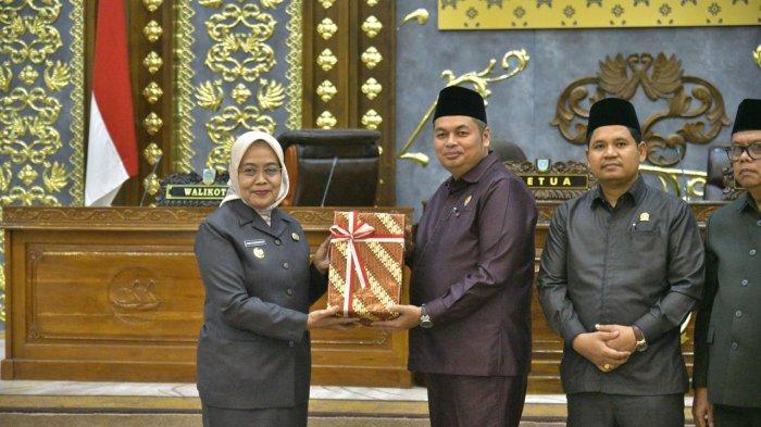 Pemkot dan DPRD Sepakati Propemperda dan Ranperda APBD Kota Jambi Tahun Anggaran 2025 ...