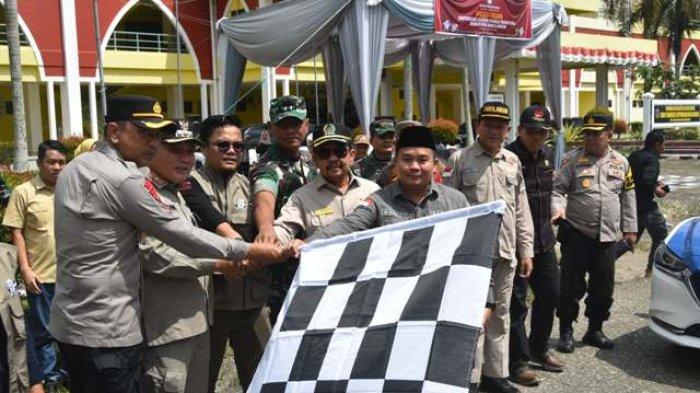 Pj Bupati Sarolangun Lepas Pendistribusian Logistik Pemilu 2024 untuk Wilayah Tersulit ...