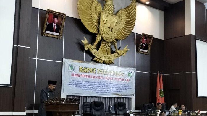 Hadiri Rapat Paripurna DPRD, Pj Bupati Tebo Sampaikan LKPJ dan Dua Ranperda - Tribunjambi.com