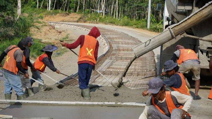 Proyek Rigid Beton Jalan Nasional di Batanghari Rampung, Jalan Rusak ...