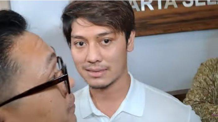 Rizky Billar Tertunduk Malu Saat Ditanya Wartawan Soal Perselingkuhan