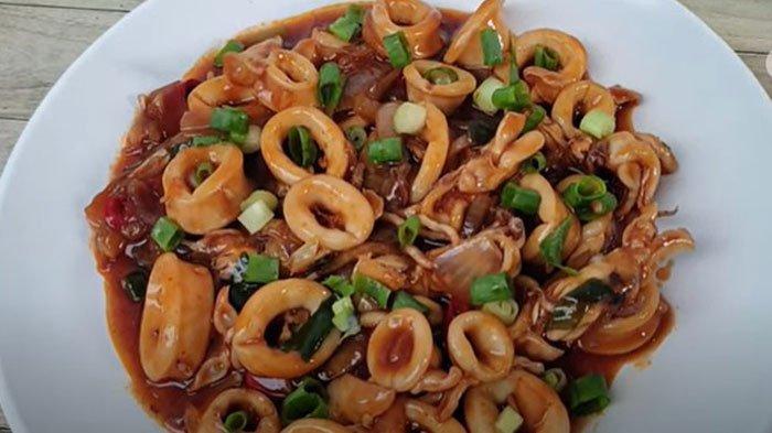 Resep Cumi Asam Manis, Tambahkan Daun Bawang Menjelang Matang ...