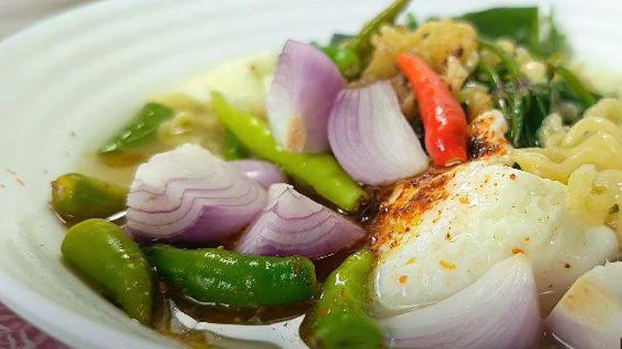Resep Indomie Bawang Merah Mentah yang Viral di TikTok - Tribunjambi.com