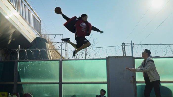 Sinopsis Weak Hero Class 2 Episode 2, Slam Dunk - Tribunjambi.com