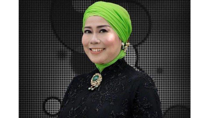 Kabar Diva Pop Dewi Yull yang Masih Aktif di Usia 60 Tahun ...