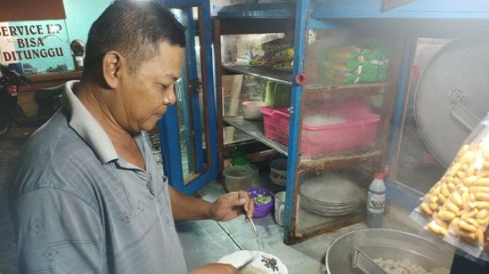 Cerita Sukemi Pedagang Tekwan di Kota Jambi, Bertahan Hidup di Masa ...
